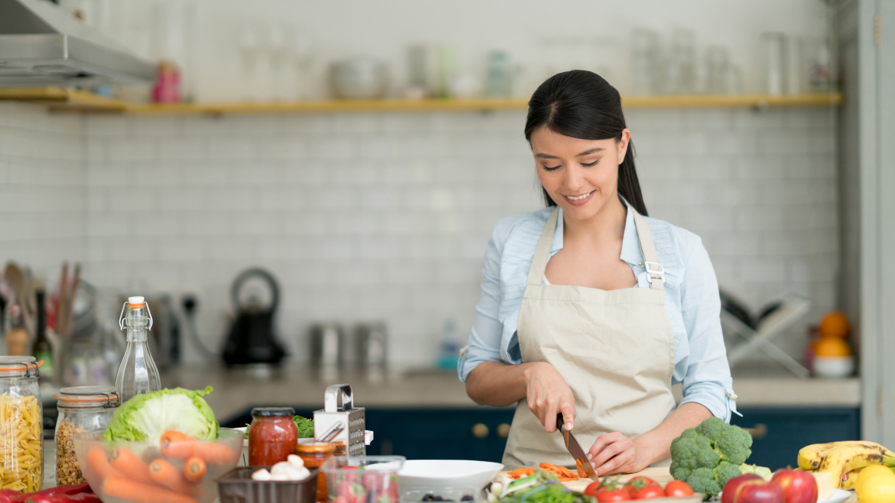 Tarefas de uma Cozinheira: Organização na Cozinha - Famyle